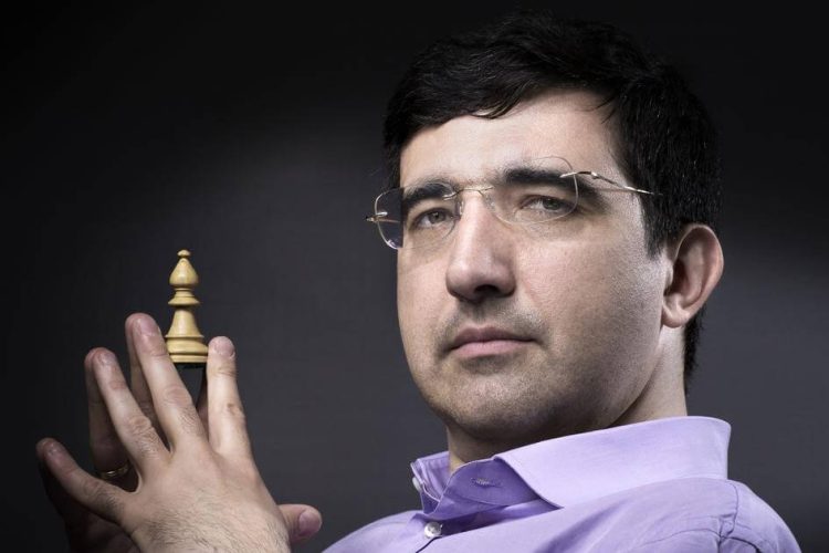 Vladimir Kramnik: A Mastermind of Modern Chess Strategies - Henry Chess Sets