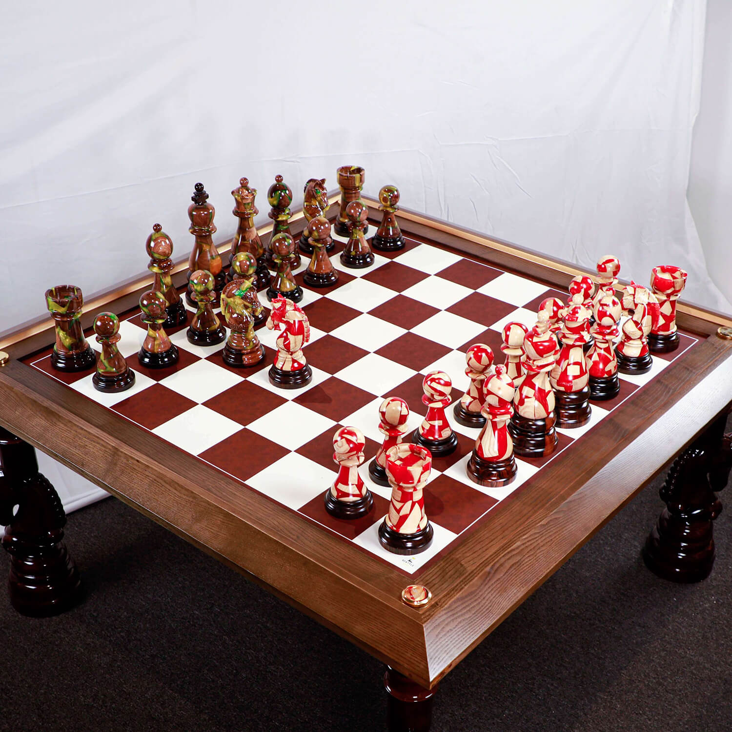 High-end Wooden Chess Sets | Premium Chess Pieces & Accesories