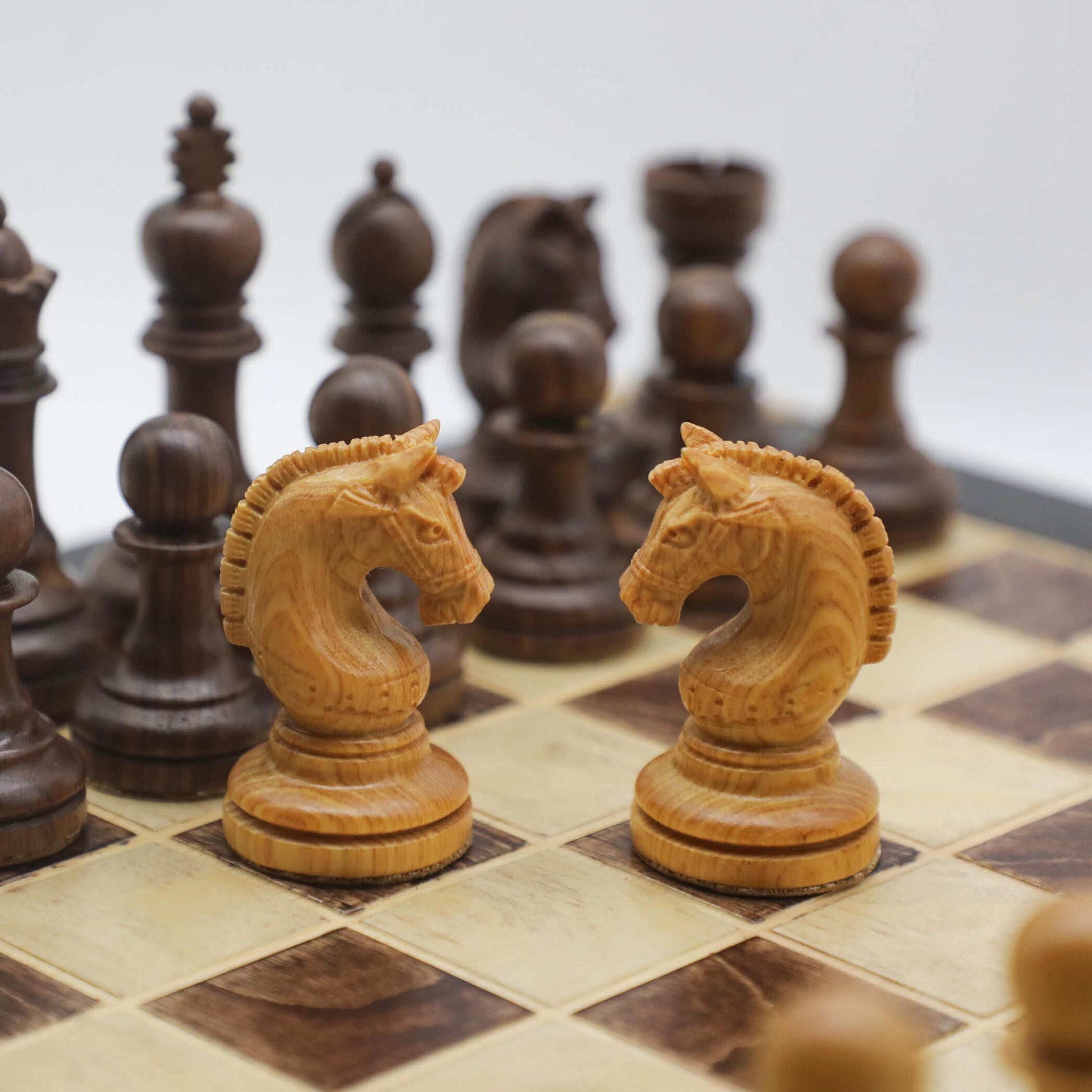 High-Class Chess Pieces-Techicai Sitan and Oak wood - Henry Chess Sets