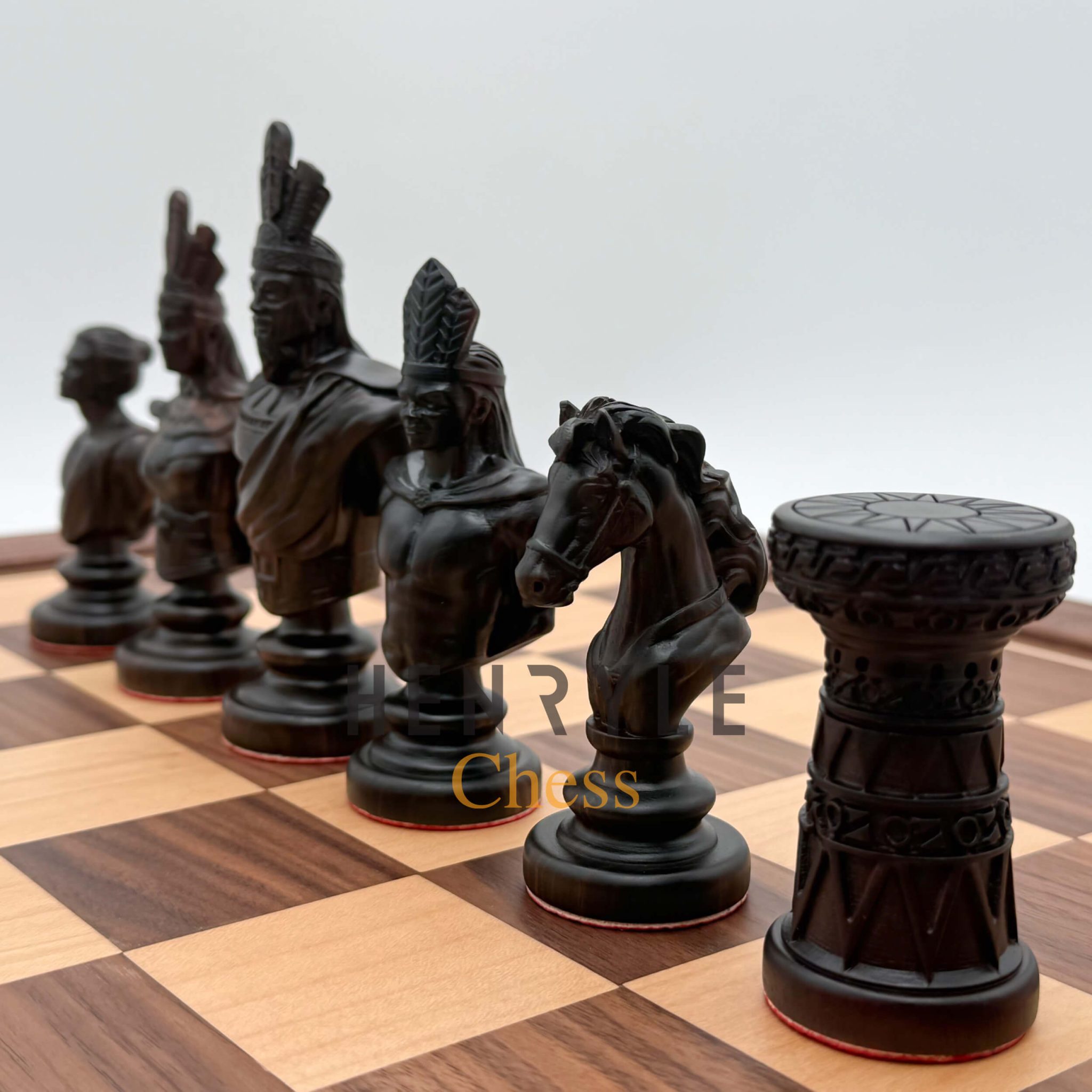 High-End Hung King Chess Set - Signature #02 - Henry Chess Sets