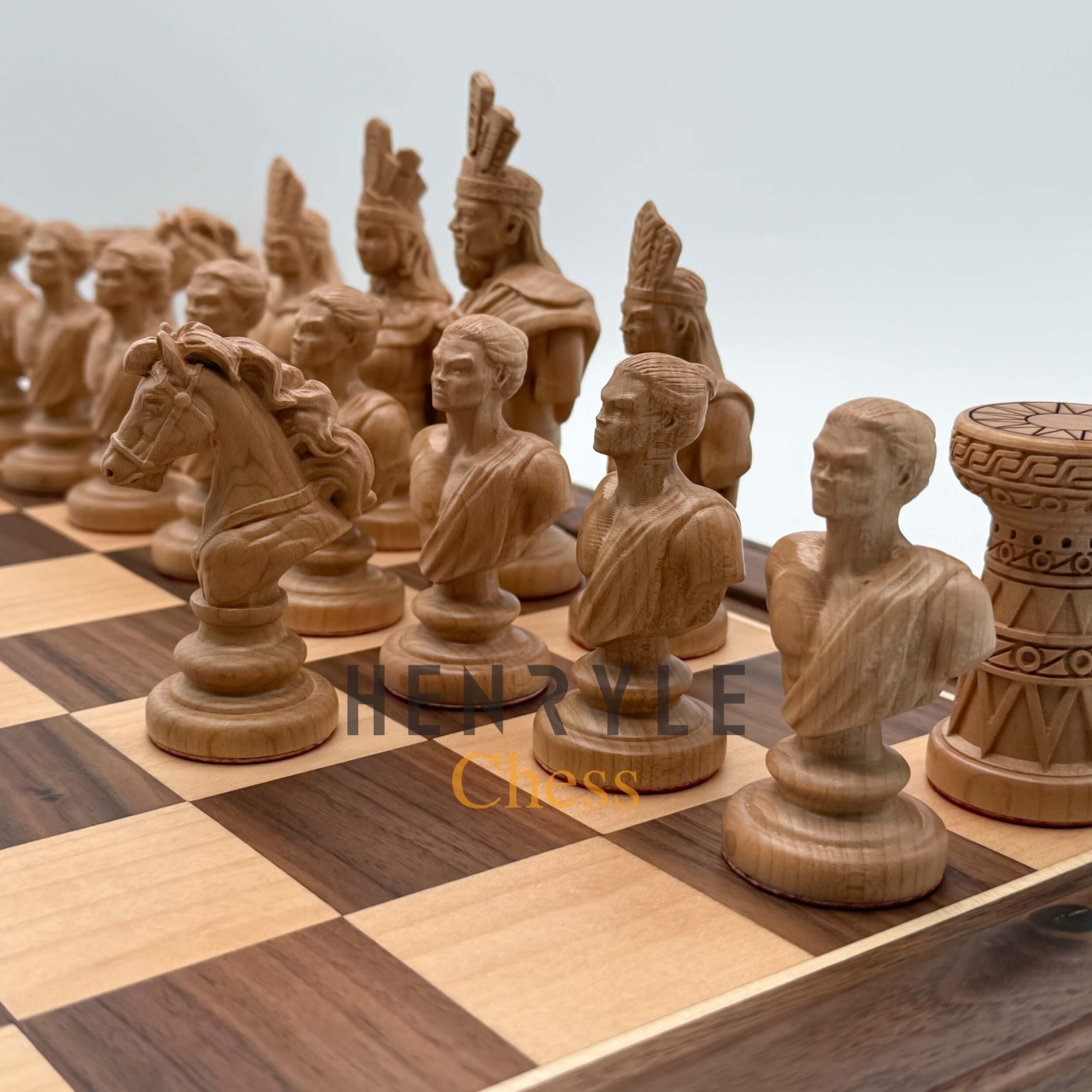High-End Hung King Chess Set - Signature #02 - Henry Chess Sets