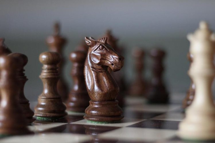 Chess Knight: How To Move And Use Knights Effectively - Henry Chess Sets