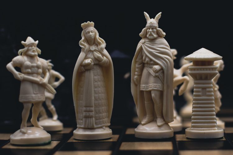 Chess and Chinese Chess: Differences in Western and Eastern mindset ...
